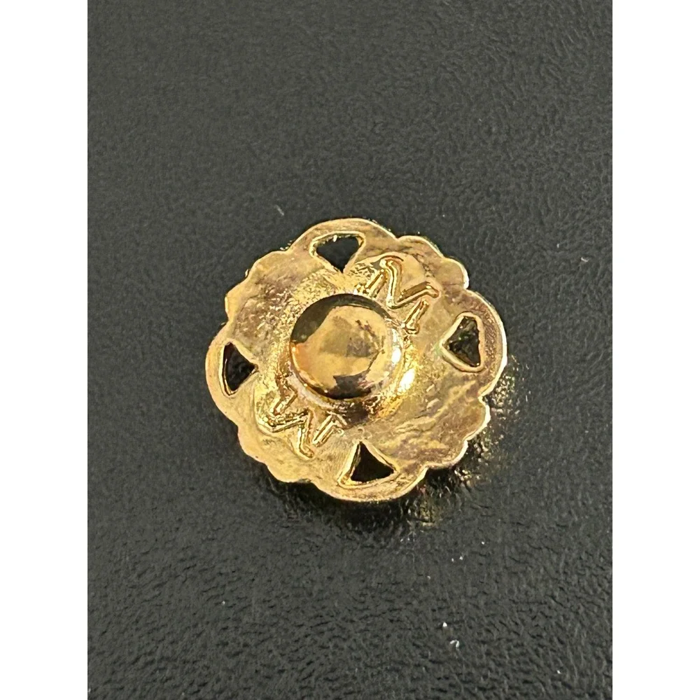 Magnolia And Vine | Jewelry | Magnolia And Vine Mini Flower Style Gold ...